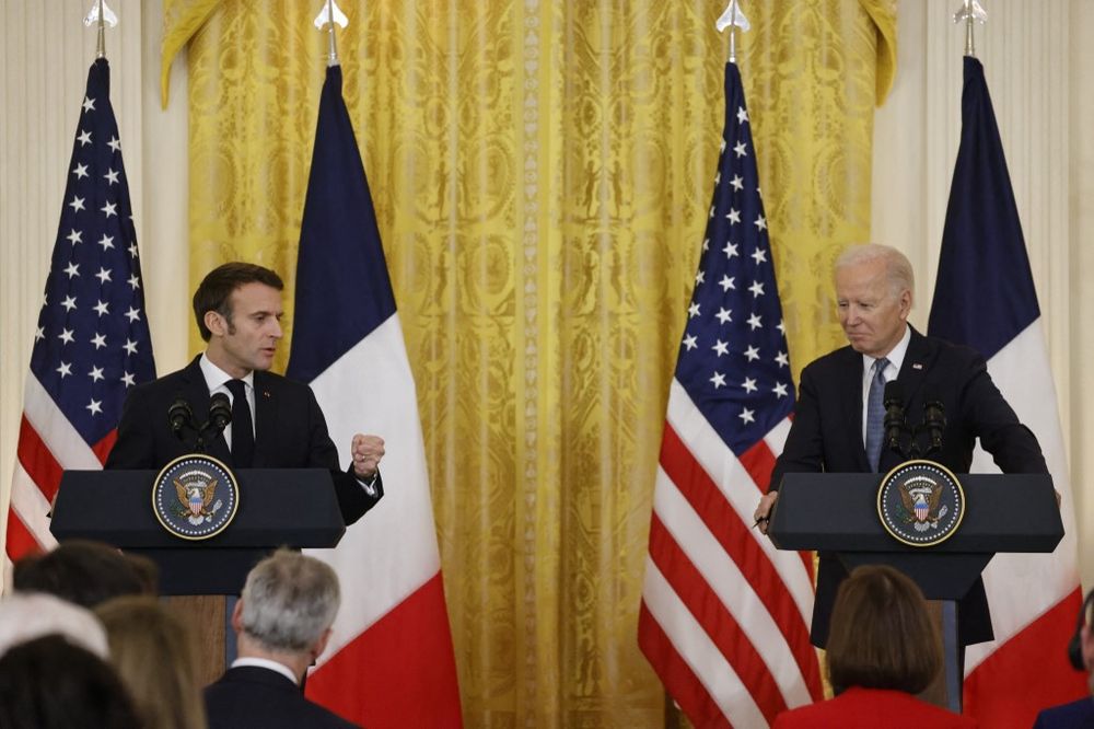 Joe Biden Et Emmanuel Macron Déterminés À Chercher Ensemble Une Issue ...
