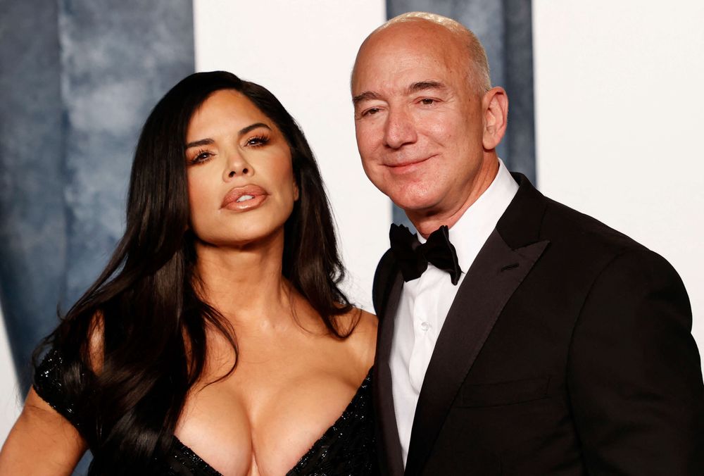 Le Milliardaire Jeff Bezos Se Fiance Avec Lauren Sánchez - i24NEWS