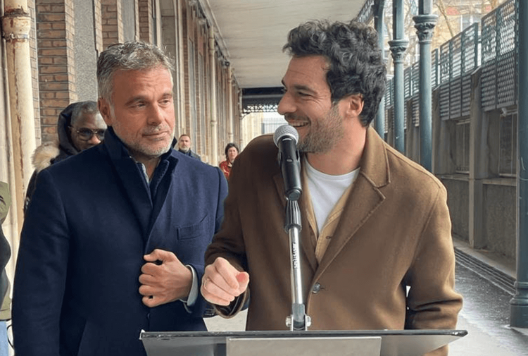 Paris : Une Plaque Commémorative En Hommage À Alfred Nakache - i24NEWS