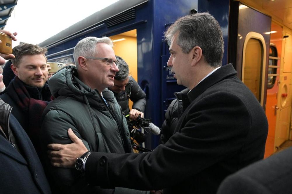 Israel's Foreign Minister Cohen Arrives In Ukraine, Will Meet With ...