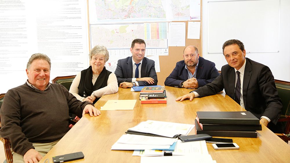 Une Juive Américaine Anoblie Pour Avoir Aidé Des Juifs Séfarades À ...