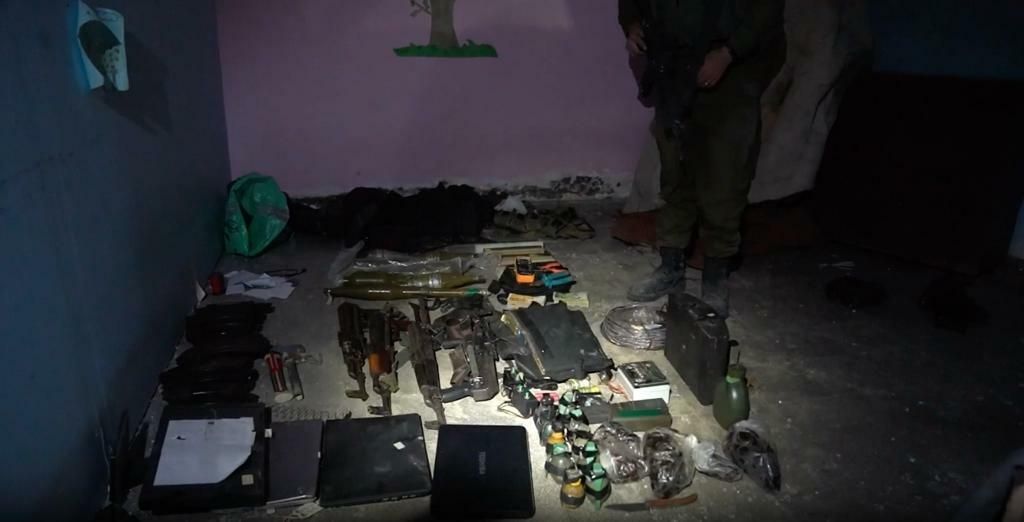 IDF Spokesperson Says Evidence Shows Israeli Hostages Were Held At Al ...