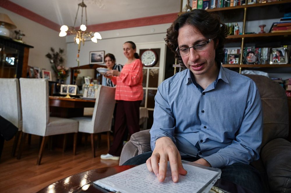 Turkey: Istanbul Jews Fight To Save Their Ancestral Tongue - i24NEWS