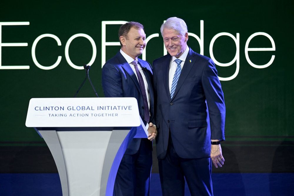 Clinton Foundation, Mobileye Co-founder Announce Joint Venture ...