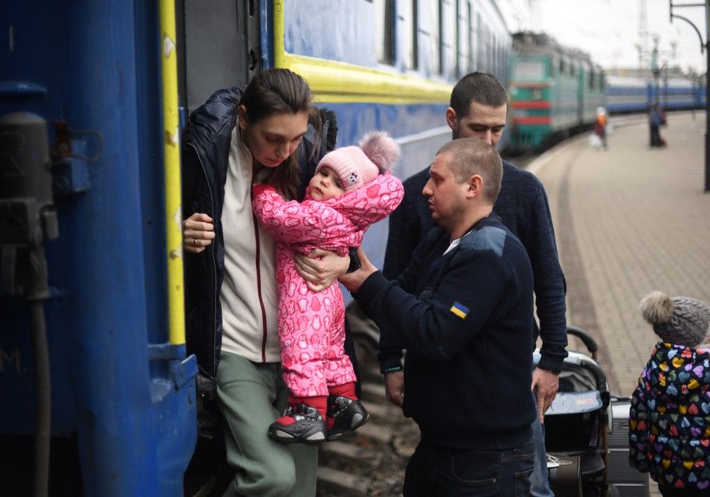 Jewish Orphanage In Ukraine Evacuated Amid Invasion - i24NEWS
