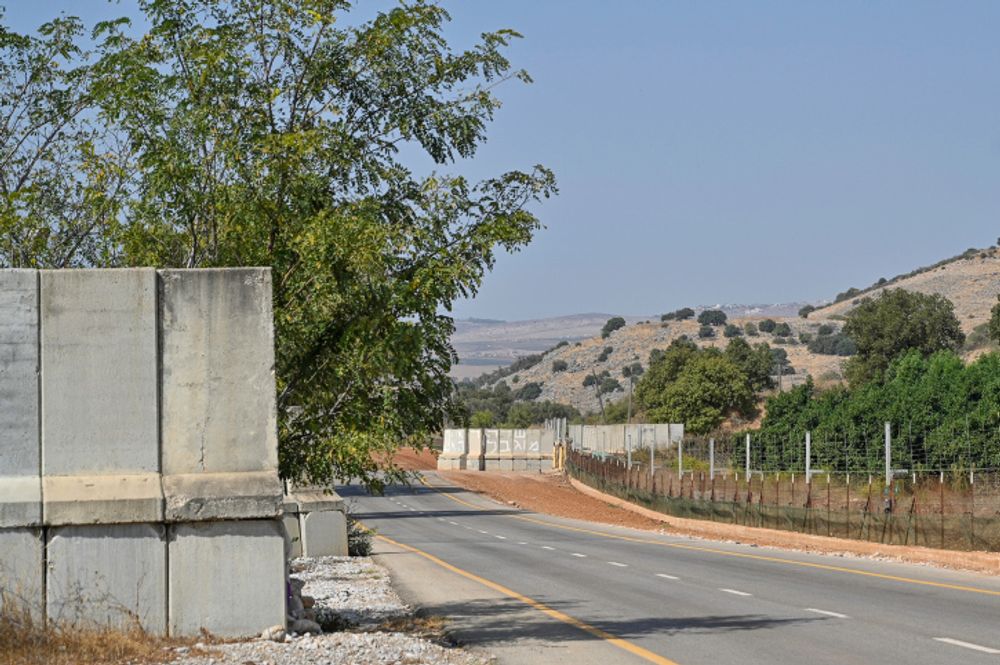 Hezbollah Erects 15 New Posts Along Israel Border - i24NEWS