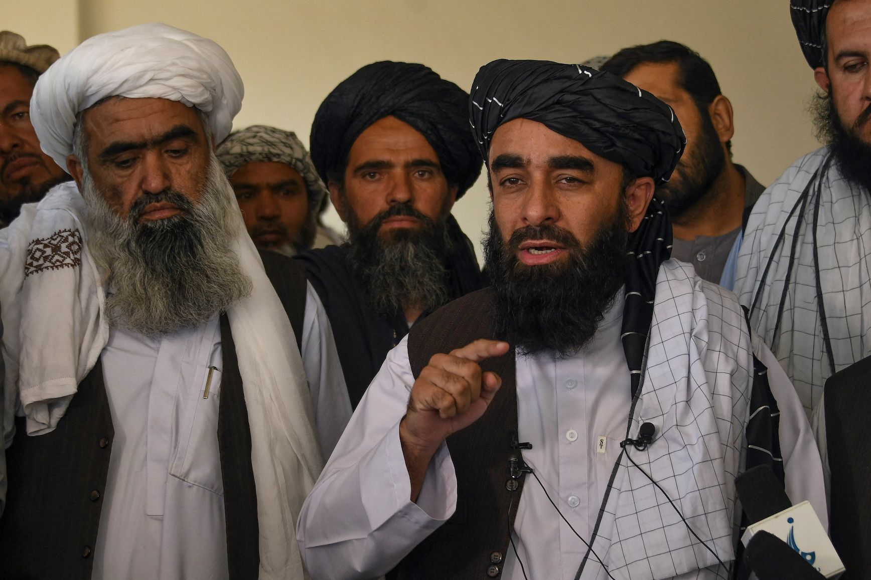 Afghanistan: Les Talibans Préparent Un Premier Budget Sans Aide ...