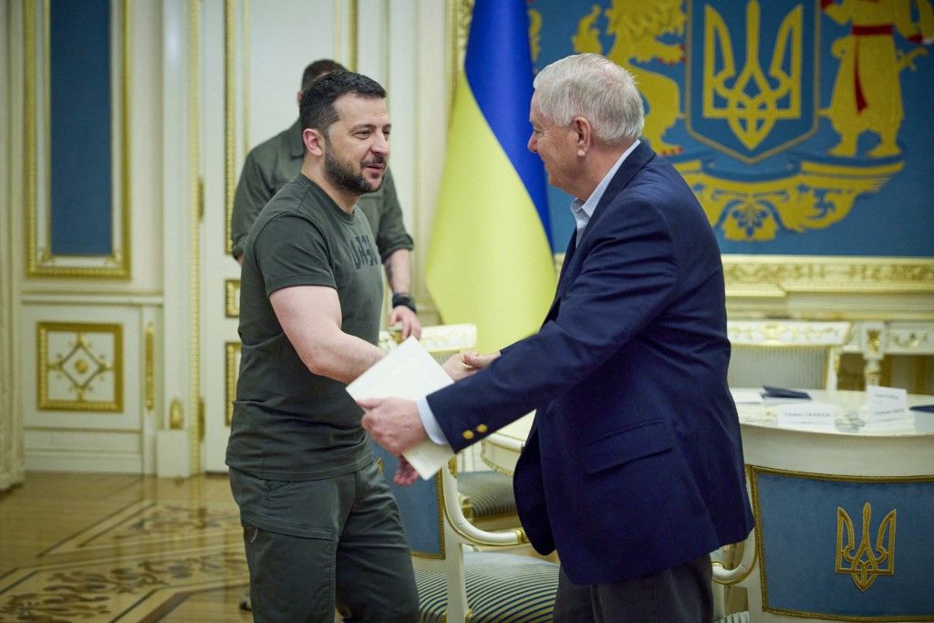 Moscow Puts U.S. Senator Graham On Wanted List Over 'dying Russians ...