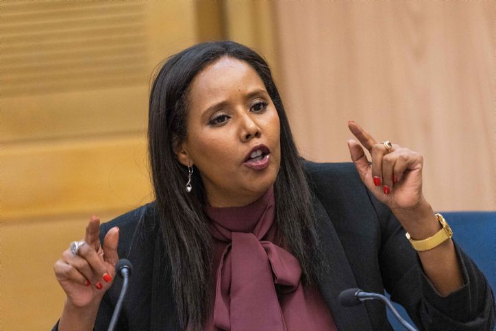 Minister Says Immigration To Israel Rose During 2021 - i24NEWS