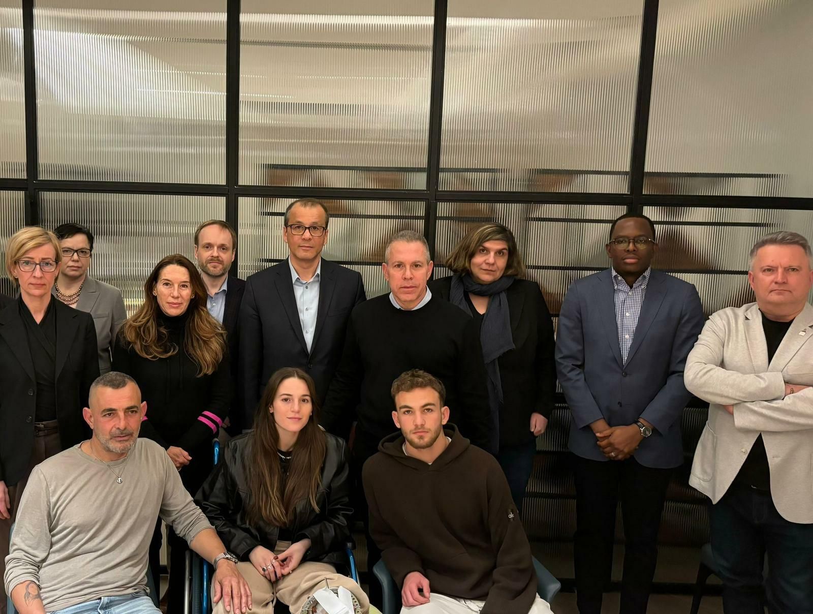 Maya Et Itay Regev, Anciens Otages Du Hamas, Racontent Leur Calvaire À ...