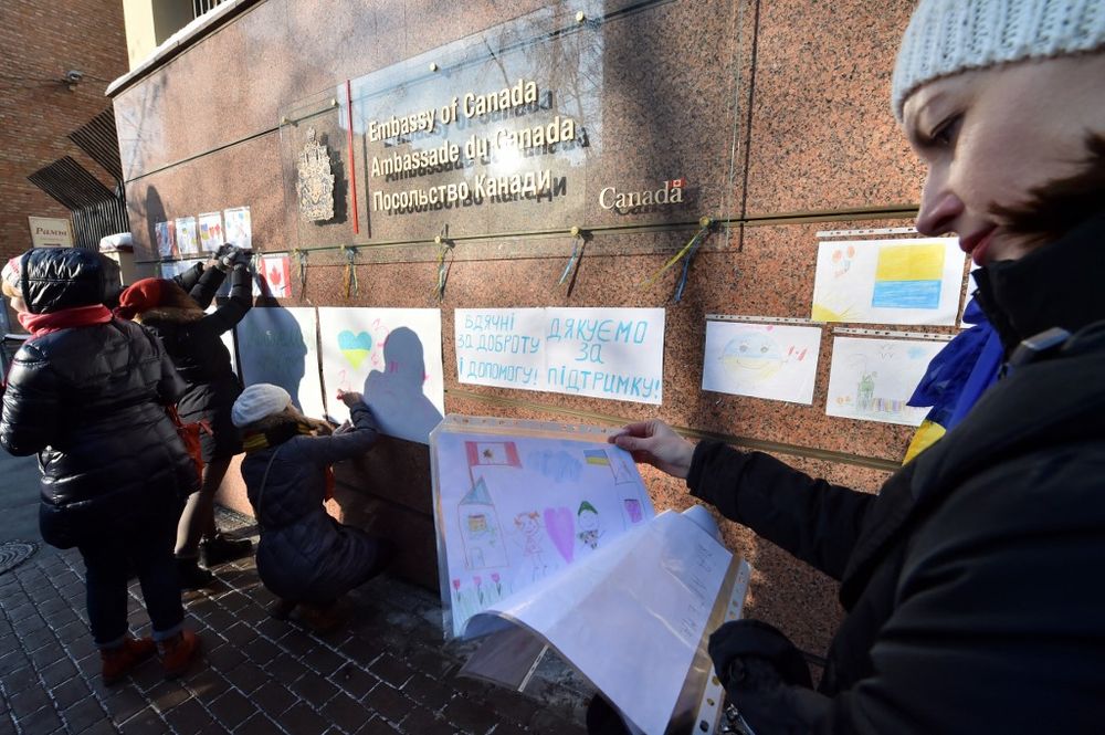 Canada Withdraws Non-essential Staff From Ukraine Embassy - i24NEWS