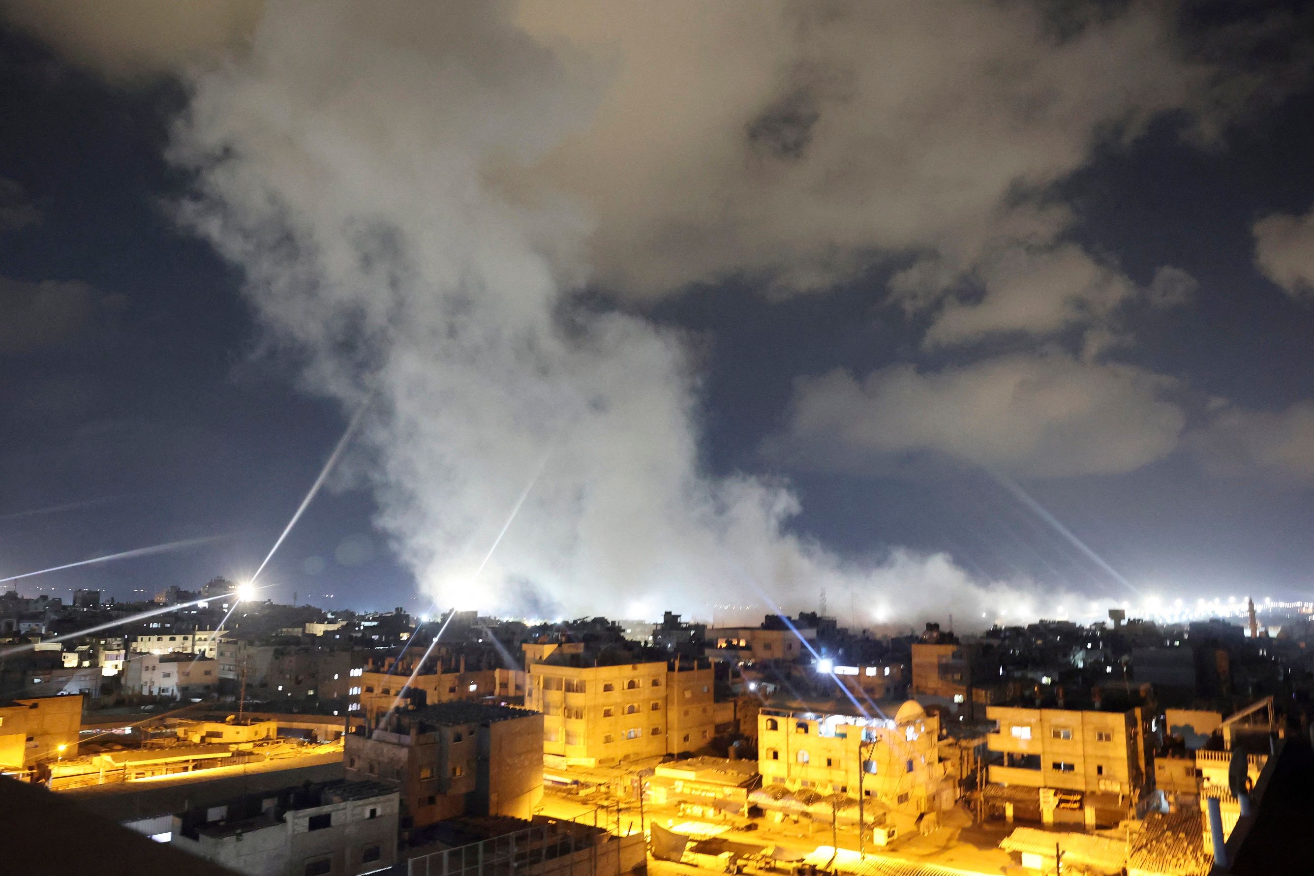 Shin Bet Coordinator Speaks With Gaza Resident To Warn Of Strike - i24NEWS