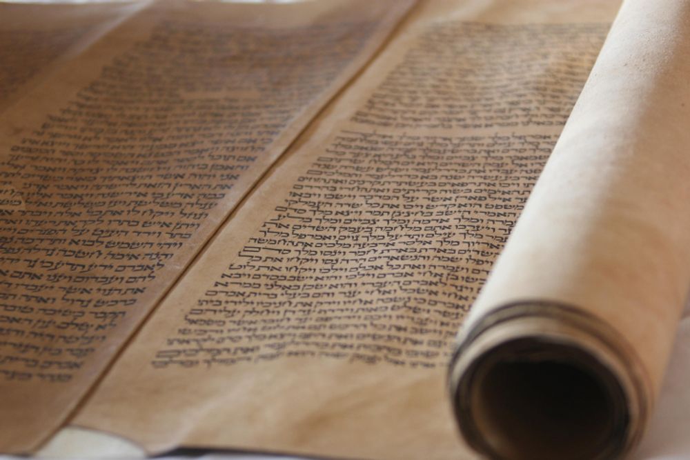 In Milestone For Holocaust Education In Arab World, UAE Displays WWII ...