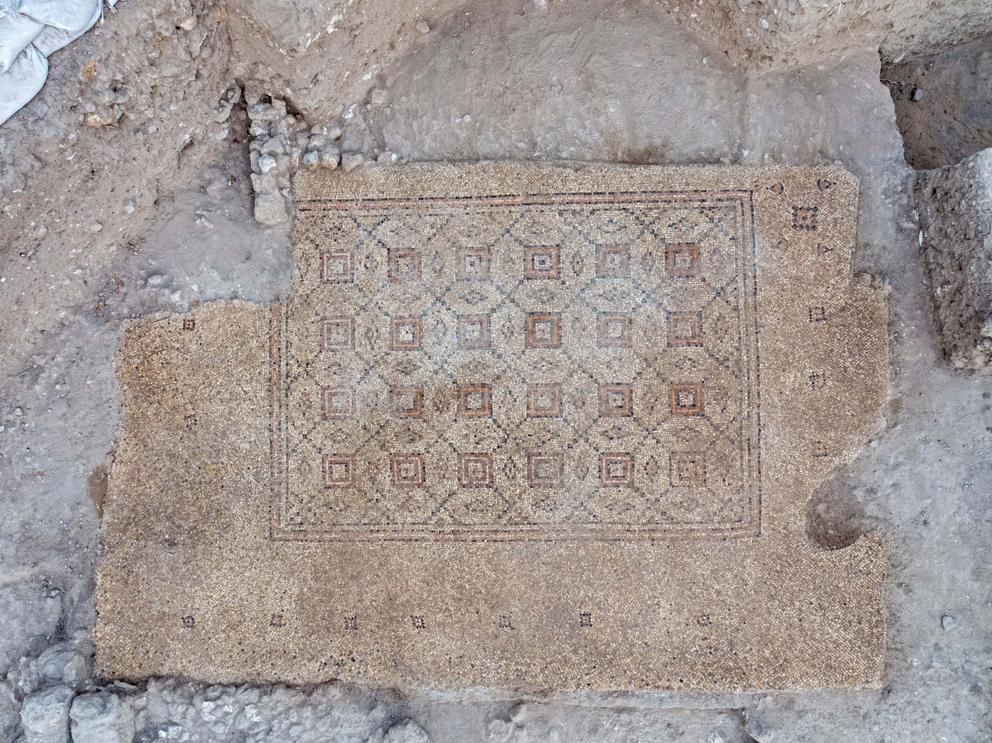Excavations At Ancient Yavne Reveal 1,600-year-old Mosaic - i24NEWS