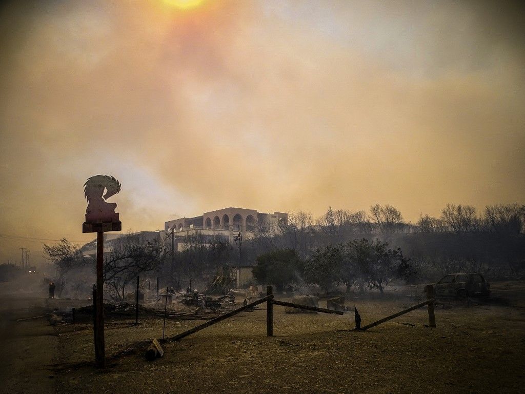 Greece Island Fires Now In Corfu, With Thousands More Being Evacuated ...