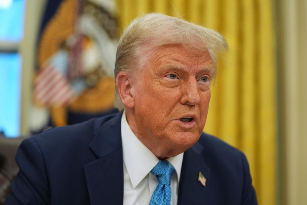 Trump Provoque Un Tollé En Partageant Une Image De Lui-même En Pape ...