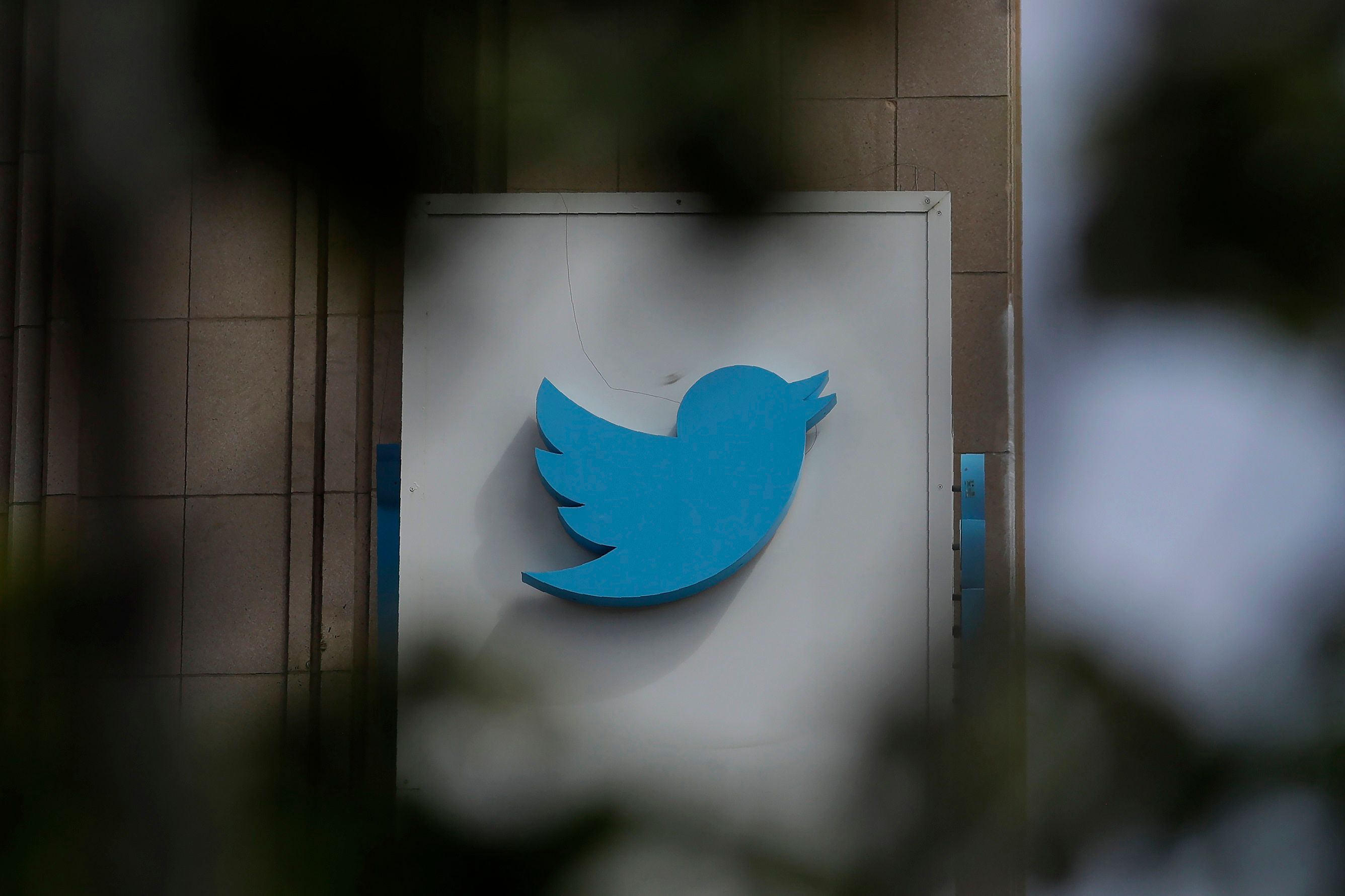 Twitter Admits Policy 'errors' After Far-right Abuse - i24NEWS
