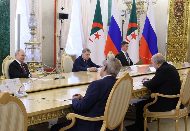 Vladimir Putin Receives His Algerian Counterpart, Strengthening ...