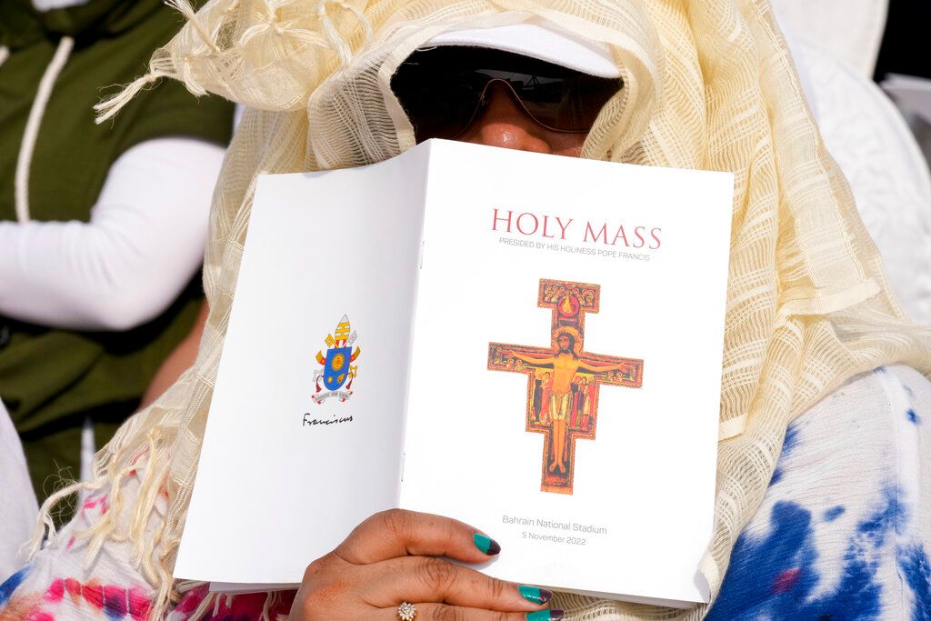 Pope Thrills Gulf’s Small Catholic Community With Big Mass - i24NEWS