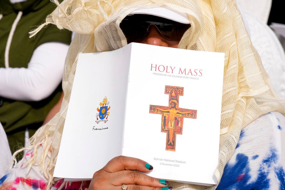 Pope Thrills Gulf’s Small Catholic Community With Big Mass - i24NEWS