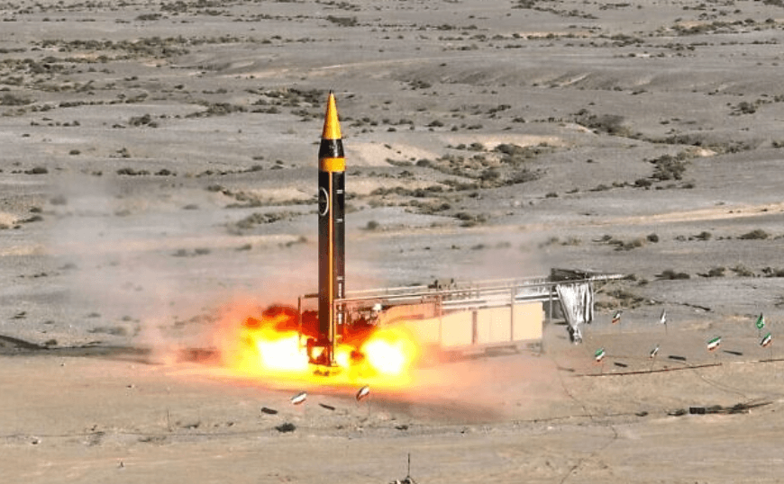 L’Iran Dévoile Un Nouveau Missile Balistique Hypersonique - i24NEWS