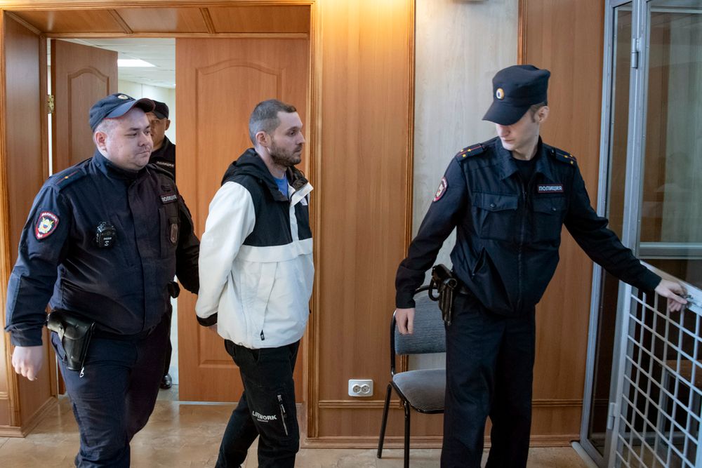 U.S. Soldier Jailed For Nearly 4 Years In Russia For Theft, Murder ...