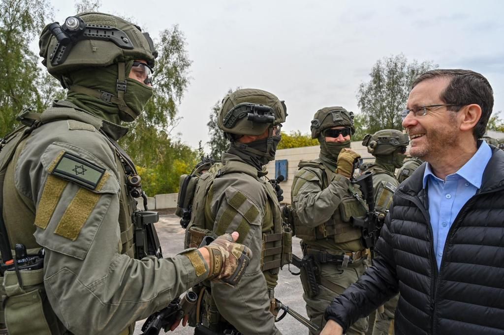 President Isaac Herzog Visits Israel Police Counterterrorism Base - i24NEWS