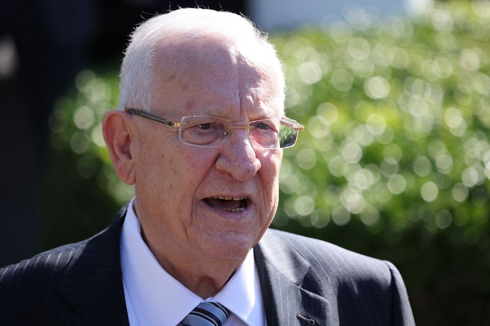 Reuven Rivlin Tapped To Lead Israeli EV Wireless Charging Company ...