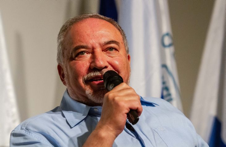 Israël: Lieberman Souhaite Que Des Caméras Soient Installées Dans Les ...