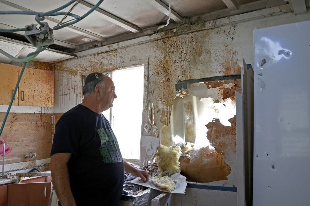 Israel: Red Alert Sirens Wail In Gaza Border Communities - i24NEWS