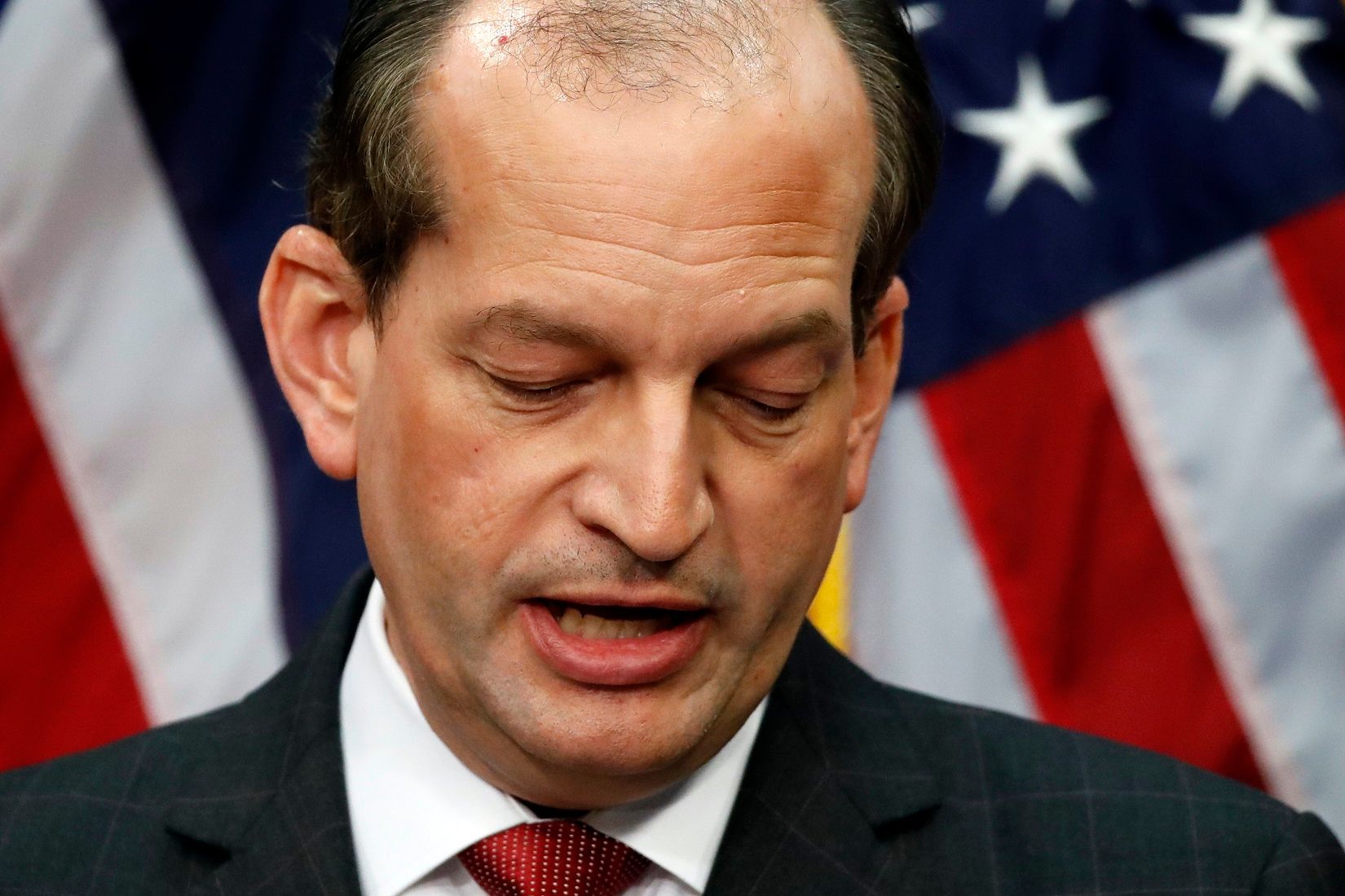 US Labor Secretary Resigns Amid Epstein Plea Deal Fury - i24NEWS