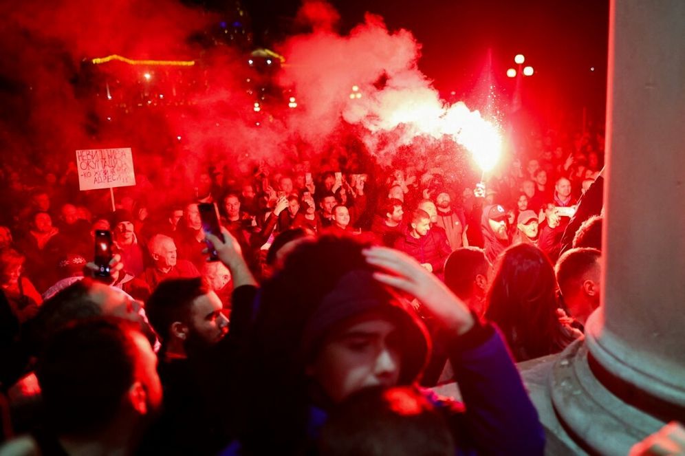 Tensions Rise In Belgrade As Thousands Protest Parliamentary Election ...