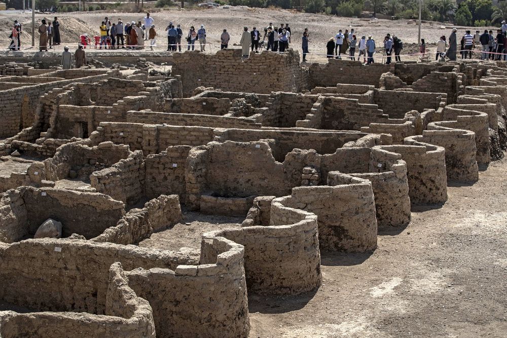 Largest Ancient City Ever Uncovered In Egypt Archaeologists I24NEWS largest-ancient-city-ever-uncovered-in-egypt-archaeologists-i24news