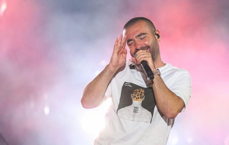 Le Chanteur Israélien Omer Adam Décide De Faire Une "longue Pause" À ...