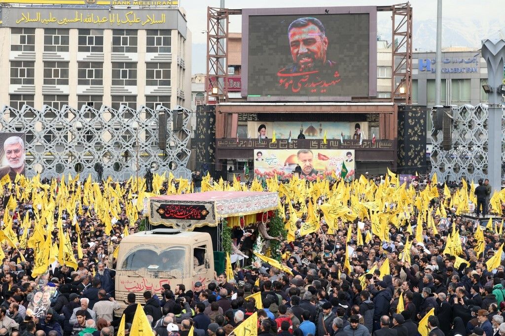 Iran Mourns Top IRGC Commander Killed In Alleged Israeli Syria Strike ...