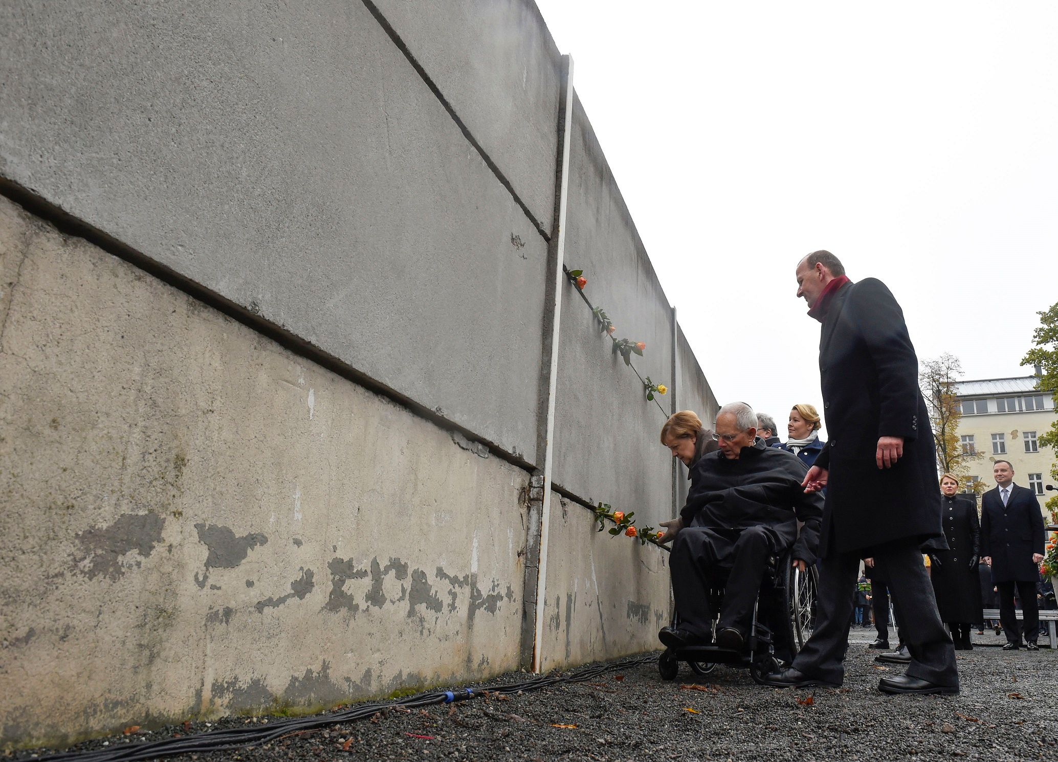 Chute Du Mur: Merkel Appelle L'Europe À Défendre La Démocratie - i24NEWS