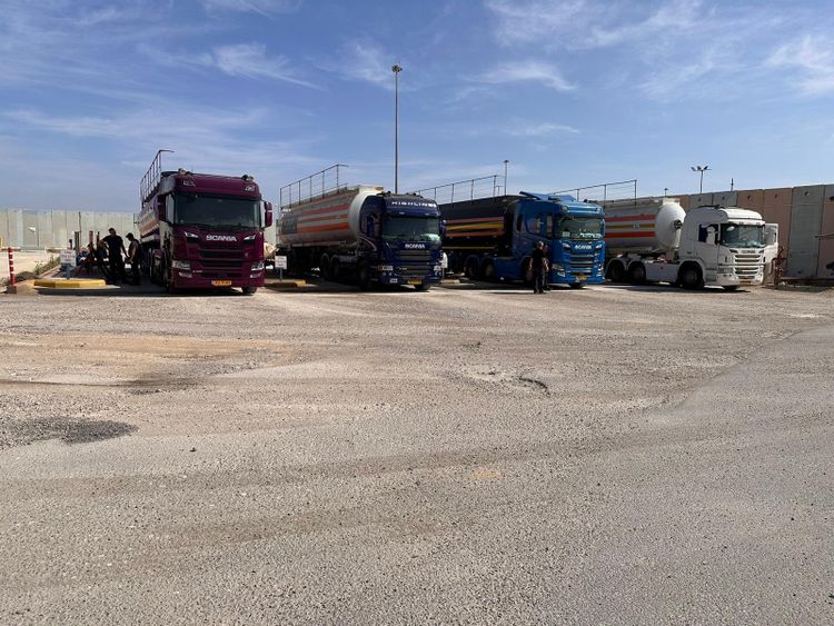 إسرائيل تعلن عن فتح المعابر الحدودية مع قطاع غزة غداة التوصل إلى اتفاق