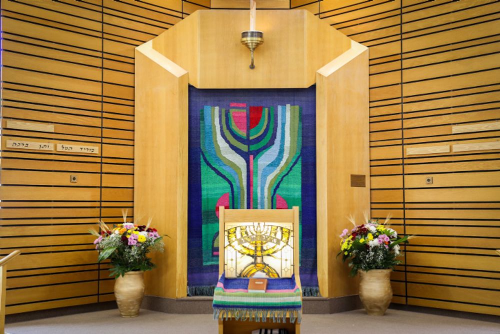 Female Rabbi Achieves Unusual Feat In Orthodox World - i24NEWS