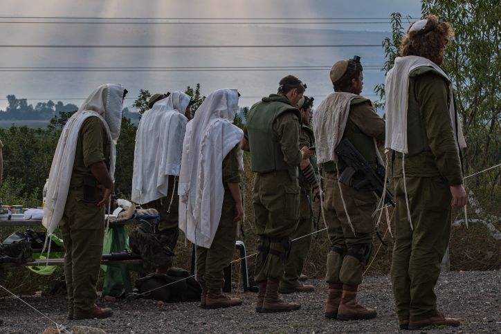 Thousands Of Ultra-Orthodox Volunteer To Enlist In IDF - i24NEWS