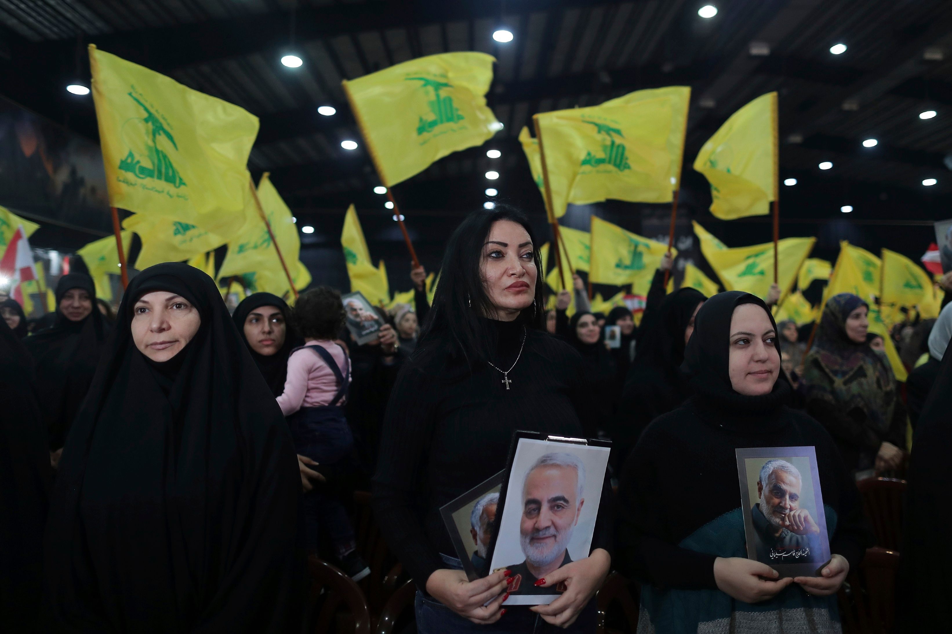 US: Defense Ministry Contractor Charged With Leaking Intelligence To ...