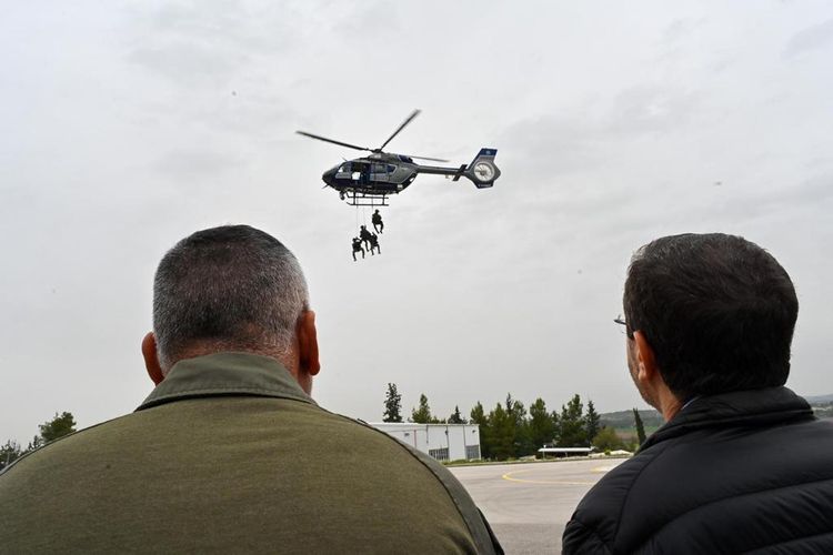 President Isaac Herzog Visits Israel Police Counterterrorism Base - i24NEWS