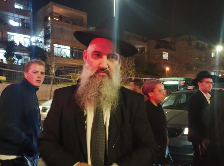 خاص/حاخام الحي الذي تعرض كنيسه لهجوم في القدس يرحب بالتنديد السعودي ...