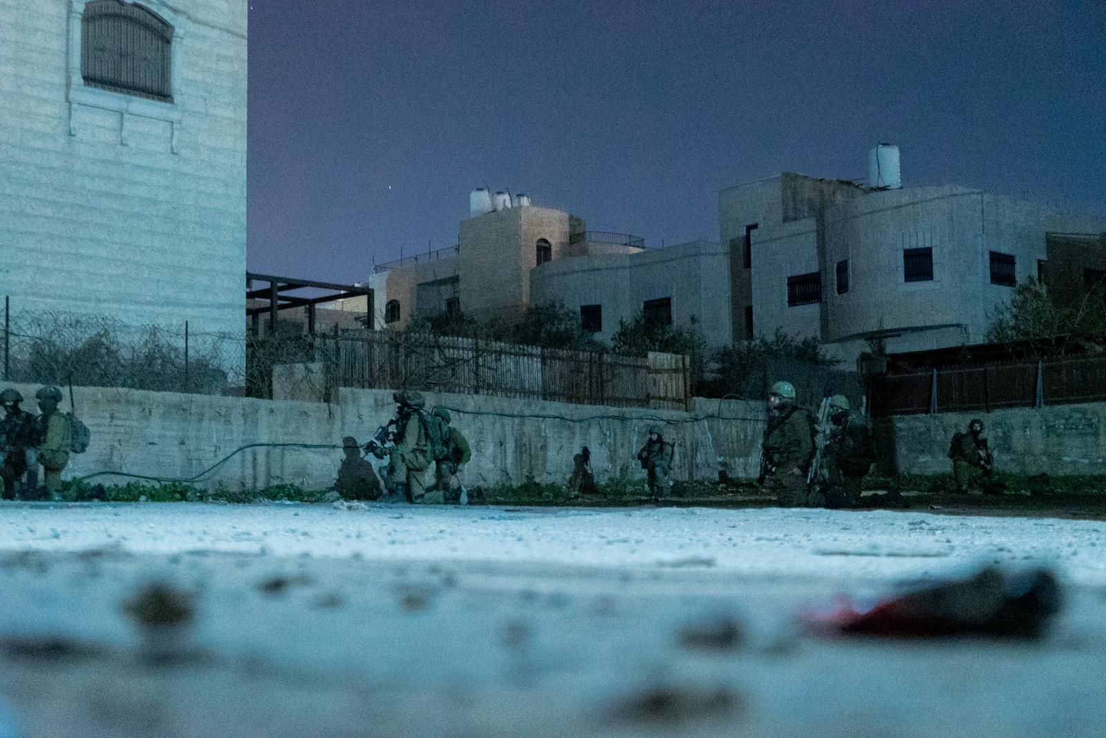 Israeli Security Forces Arrest 23 Terror Suspects In West Bank - i24NEWS