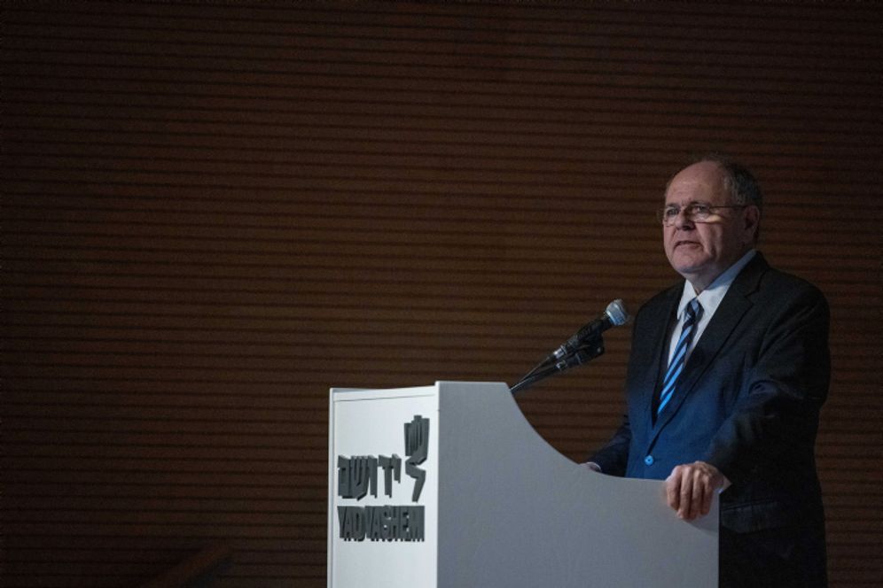 Holocaust Scholars Defend Yad Vashem President In Open Letter To ...