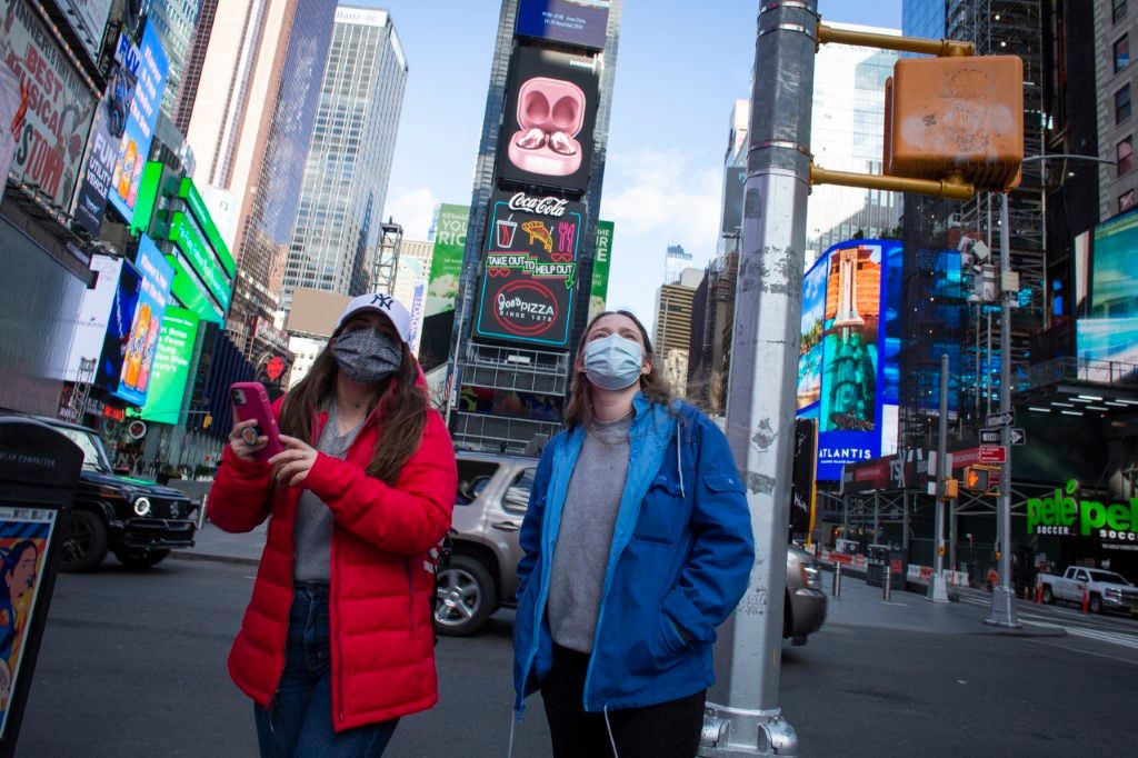 US: CDC Greenlights No Face Masks Outside, With Restrictions For ...