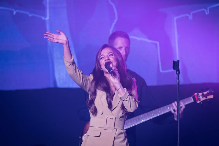 Israeli Singer Eden Ben Zaken And Husband Invest One Million Dollars In