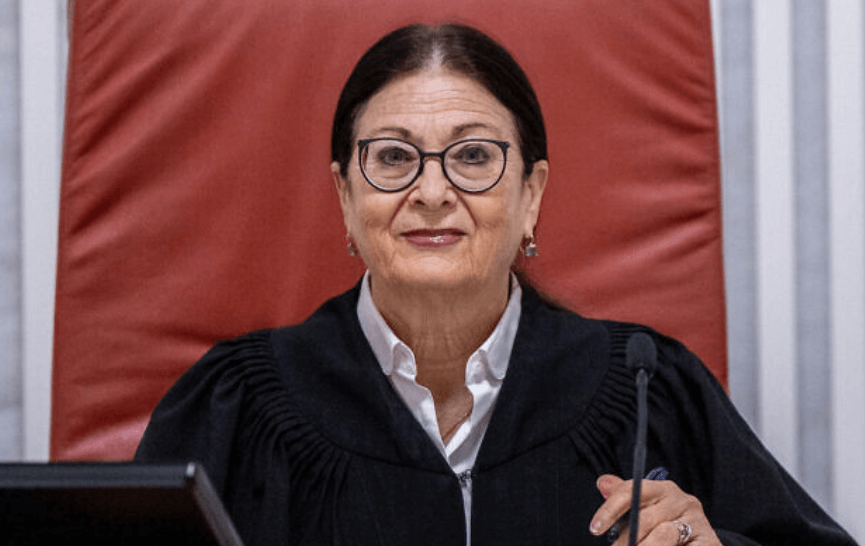 Israël : Esther Hayut Achève Son Mandat De Présidente De La Cour ...