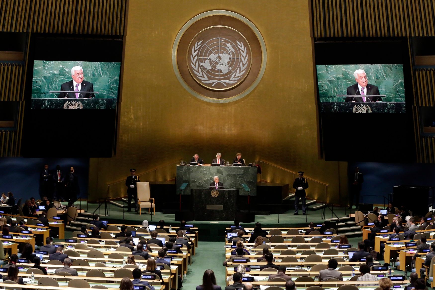 UN Panel Approves Resolution Backing Palestinian Self-determination ...