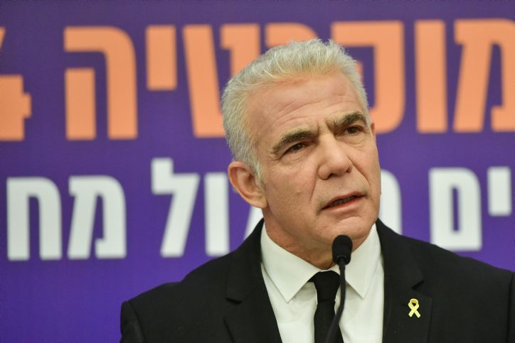 לפיד מאותת לנתניהו יש עתיד תביא 24 אצבעות לעסקה יותר ממה שיש לבן