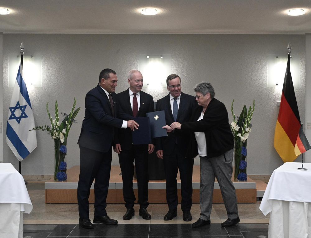 Israel And Germany Finalize 3 6 Billion Arrow 3 Missile Defense System